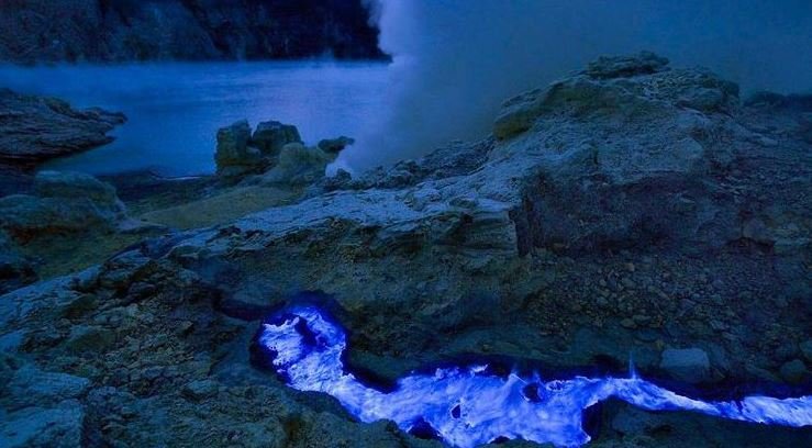Blue Fire Kawah Ijen Jadi Api Porprov Jatim - haijatim